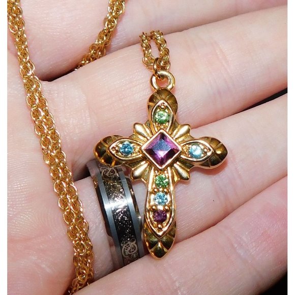 Premier Designs | Jewelry | Premier Designs Vintage Gold Gemmed Cross ...
